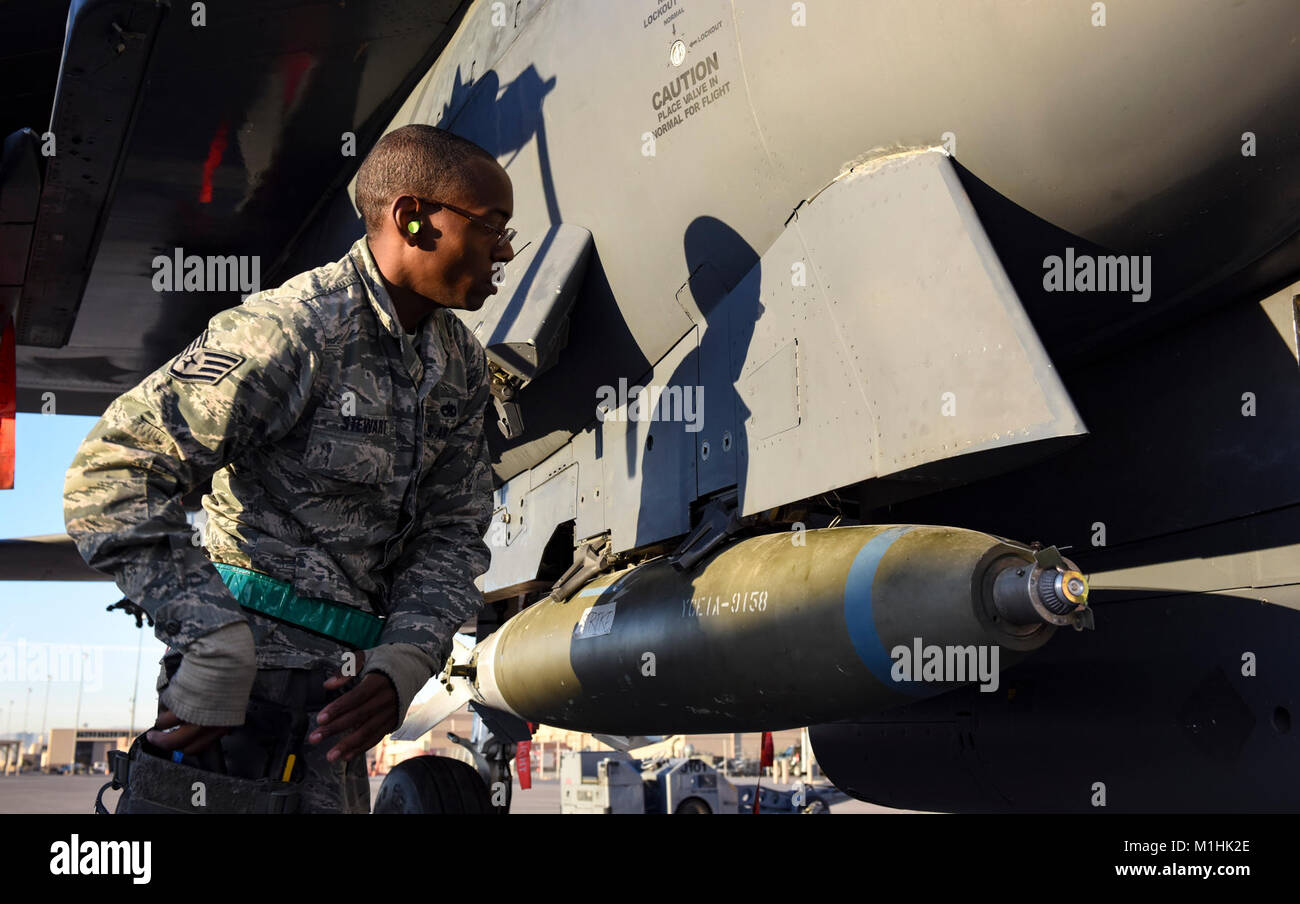 Mark 84 bomb hi-res stock photography and images - Alamy