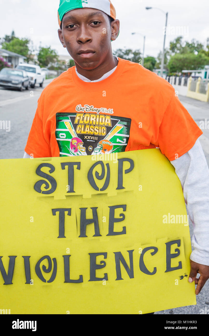 Black teen boys High Resolution Stock Photography and Images - Alamy