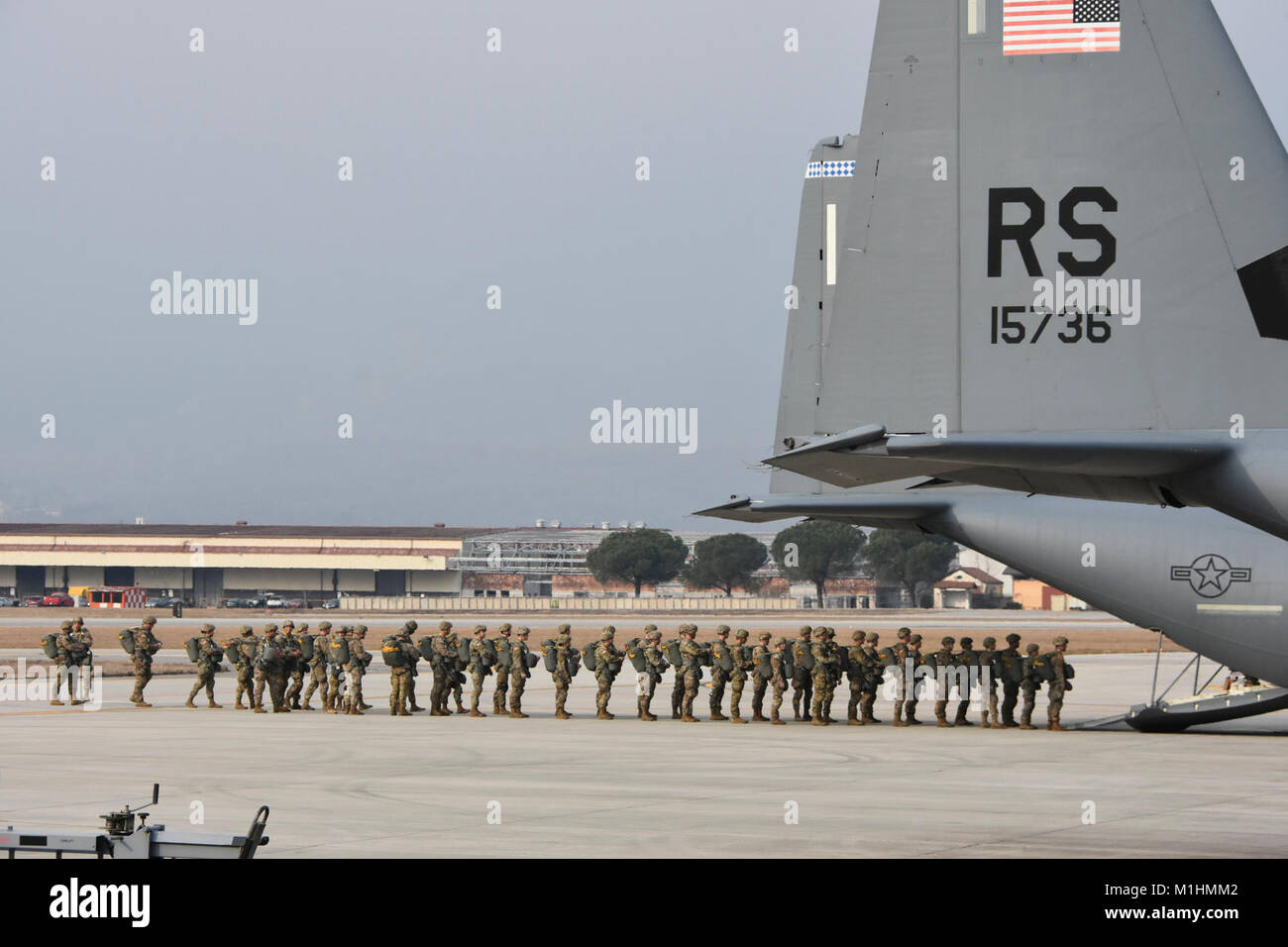 Paratroopers from the 173rd Airborne Brigade load onto Ramstein Based C ...
