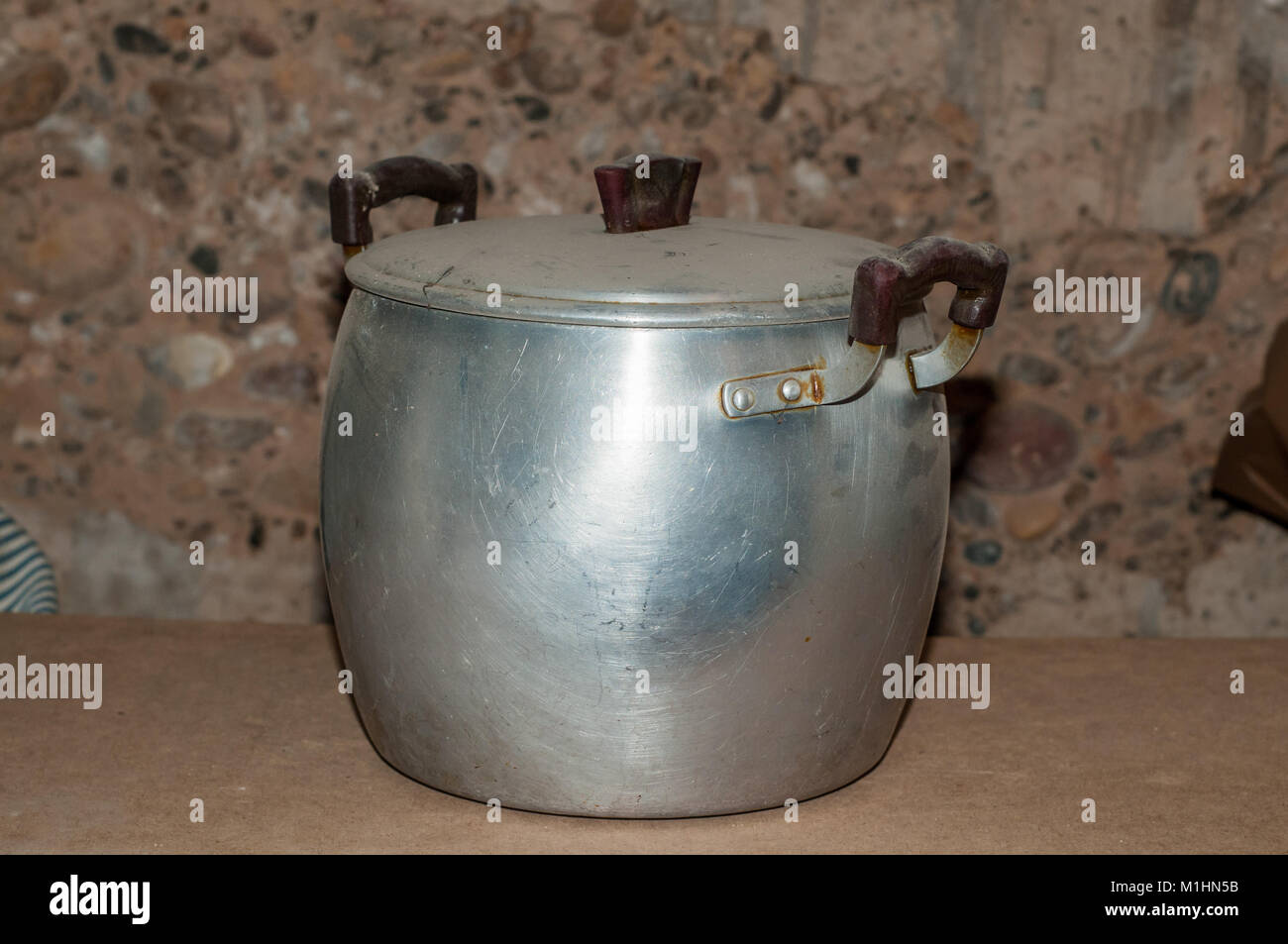 antique stock pot Stock Photo - Alamy