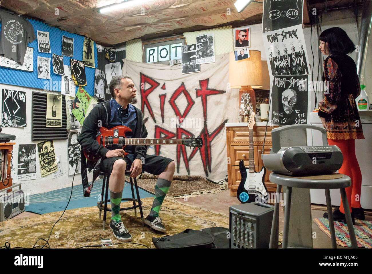 PORTLANDIA, from left: Fred Armisen, Carrie Brownstein, 'Riot Spray ...