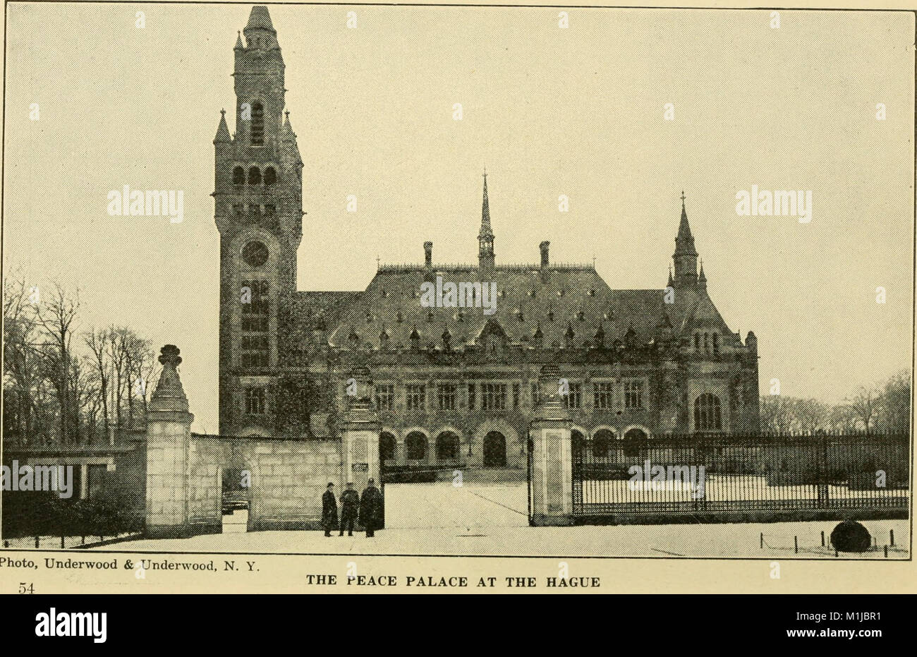 A world in perplexity (1918) (14760462696 Stock Photo - Alamy