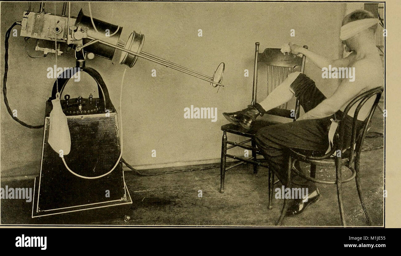 This system of instruction offers a pictorial guide to X-ray methods ...