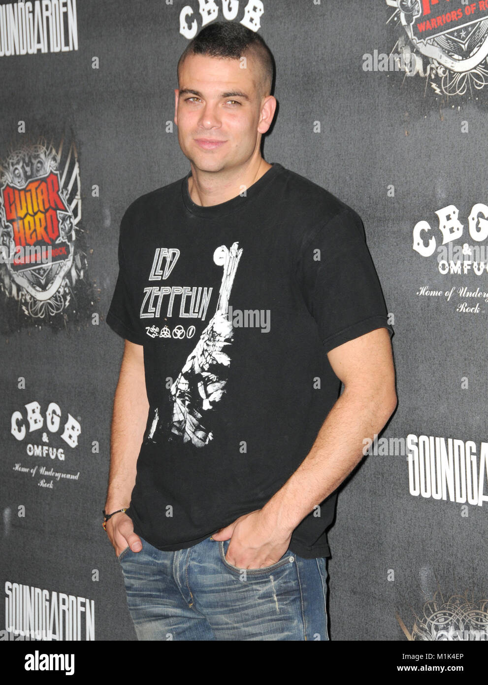 HOLLYWOOD - SEPTEMBER 27: Actor Mark Salling arrives at the "Guitar ...