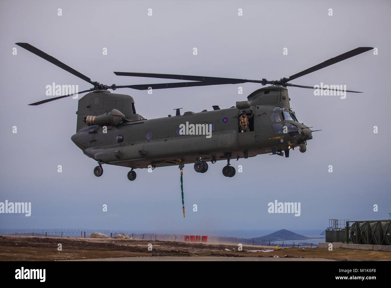 Ch 47 chinook lift hi-res stock photography and images - Alamy