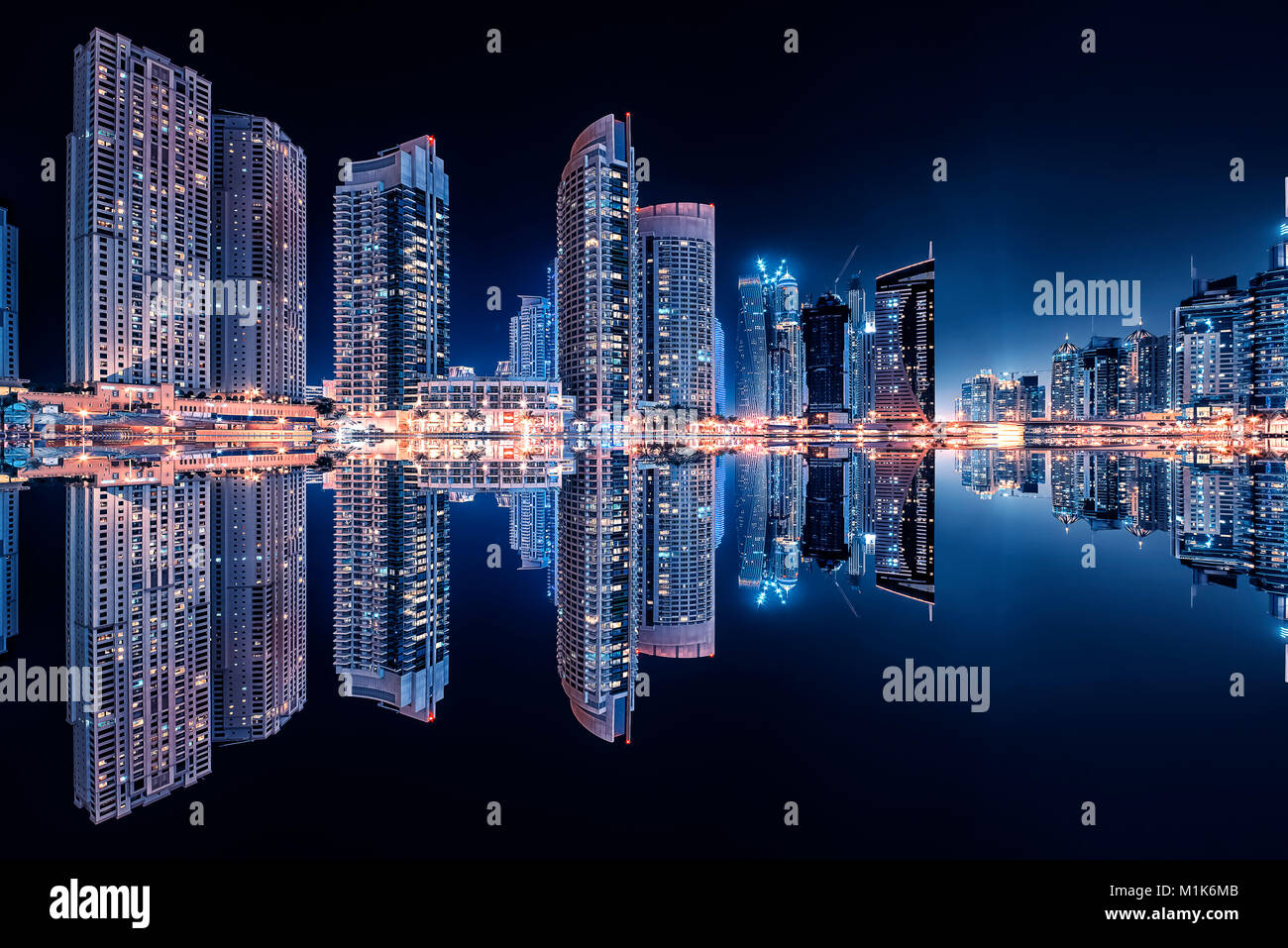 Reflection Skyscraper Stock Photos & Reflection Skyscraper Stock Images ...