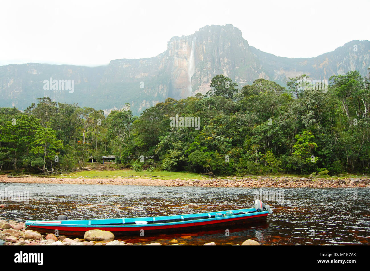 Meru national park river hi-res stock photography and images - Alamy