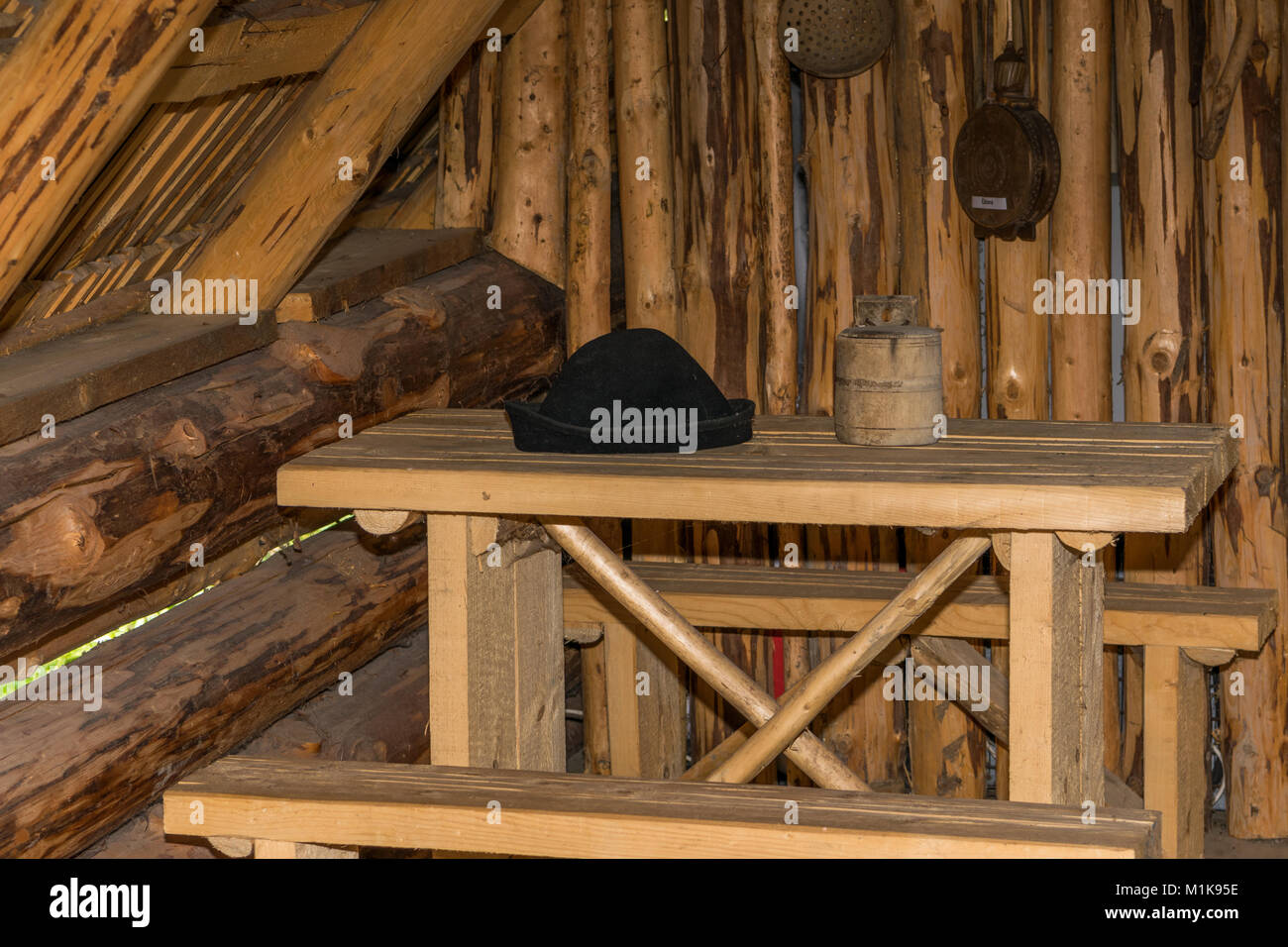 Facade traditional medieval wooden house hi-res stock photography and ...