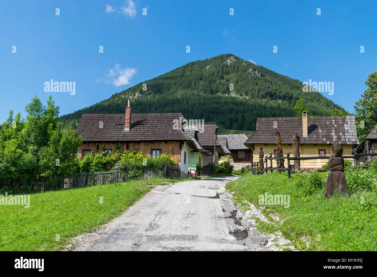 Traditional folk architecture hi-res stock photography and images - Alamy