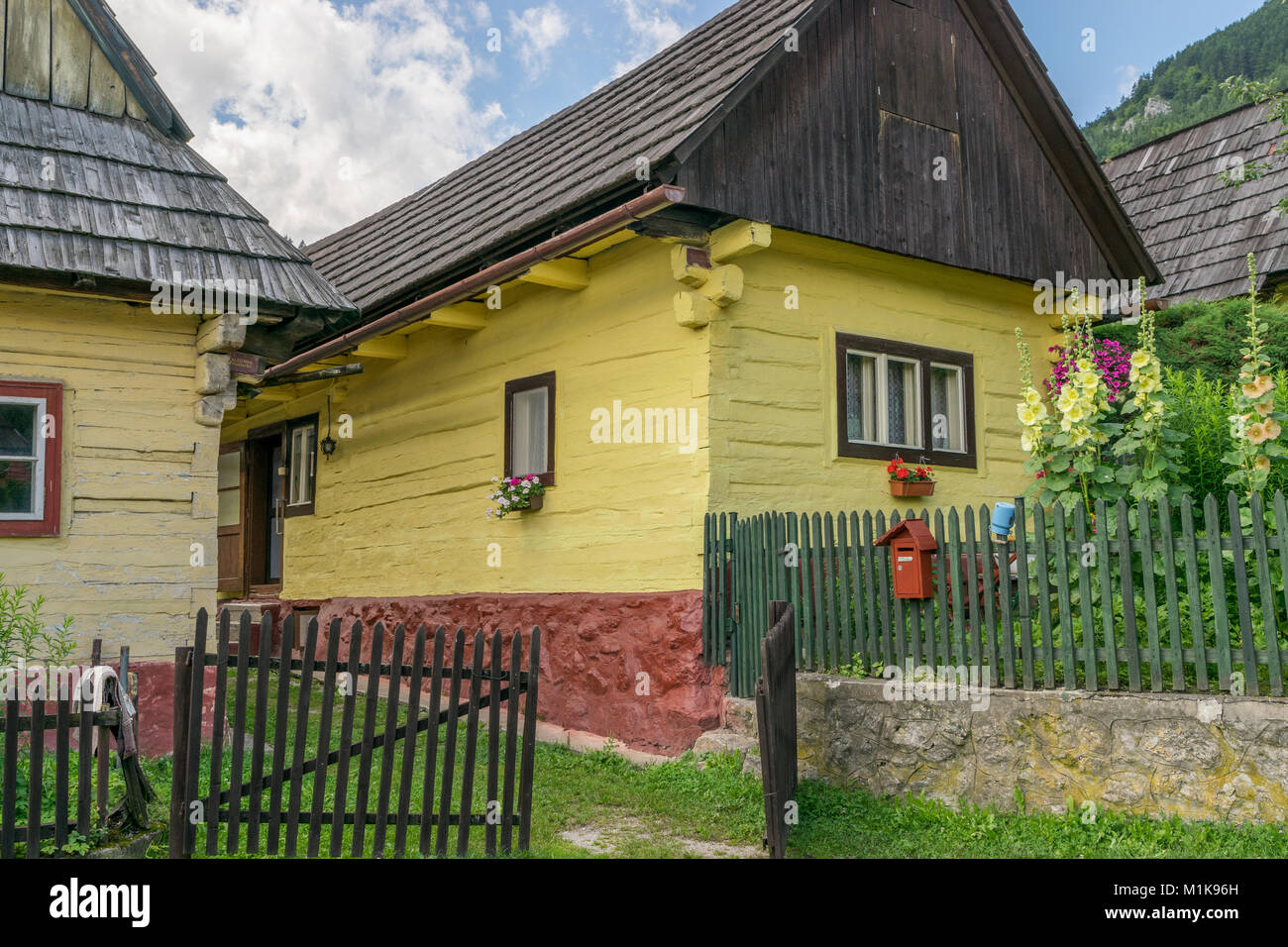 Traditional folk architecture hi-res stock photography and images - Alamy