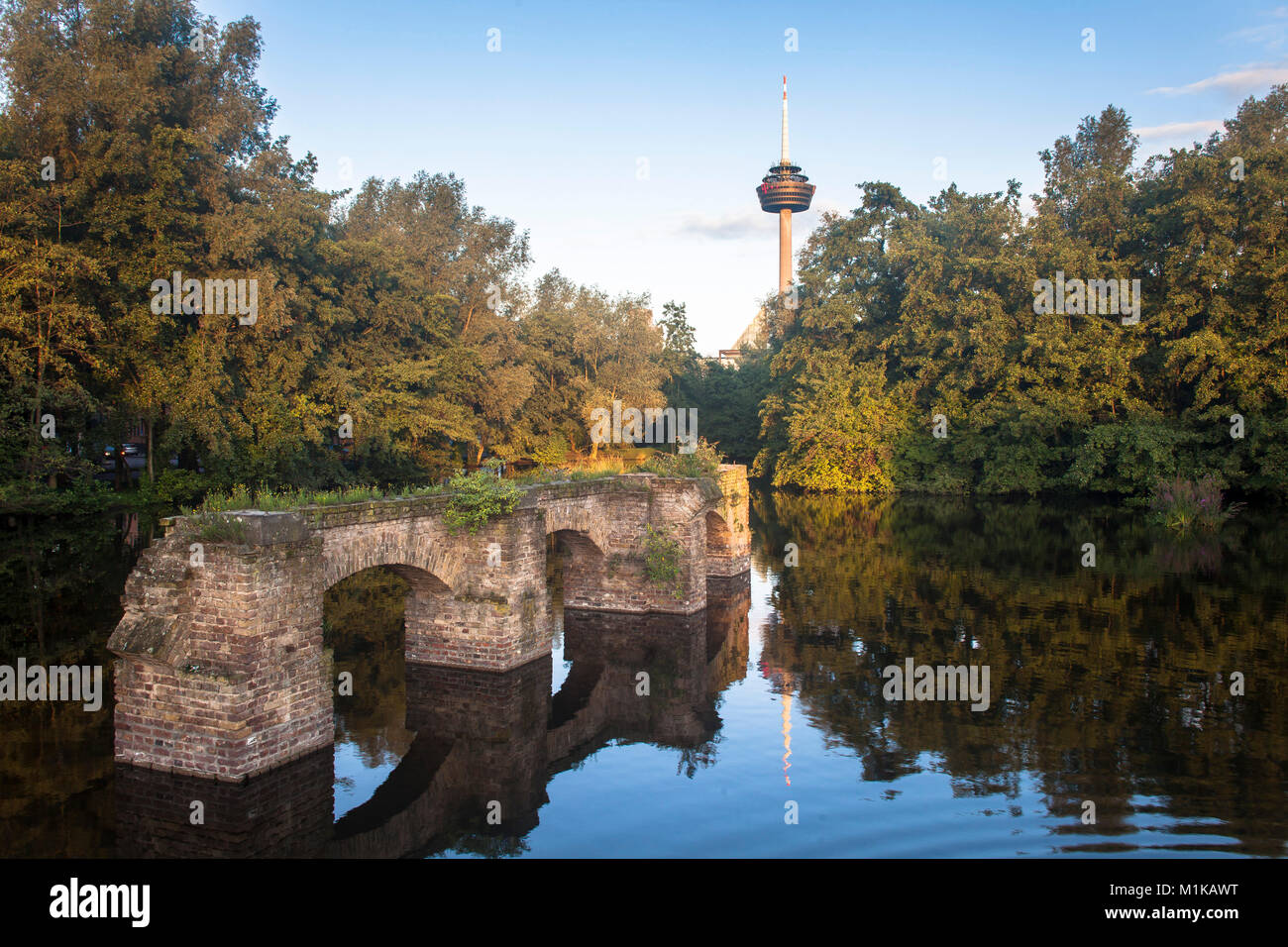 Colonius funkturm und mediapark hi-res stock photography and images - Alamy