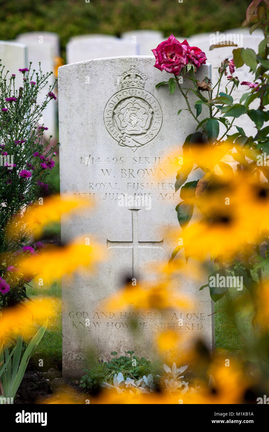 Germany, Cologne, Commonwealth War Graves Commission Cemetery within ...