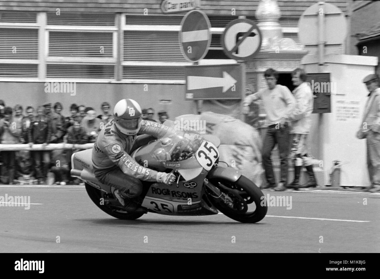 Dave Dean, Suzuki, Isle of Man TT Classic race, June 1982, Parliament ...