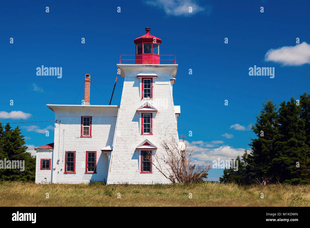 Blockhouse Point Lighthouse on Prince Edward Island. Prince Edward ...