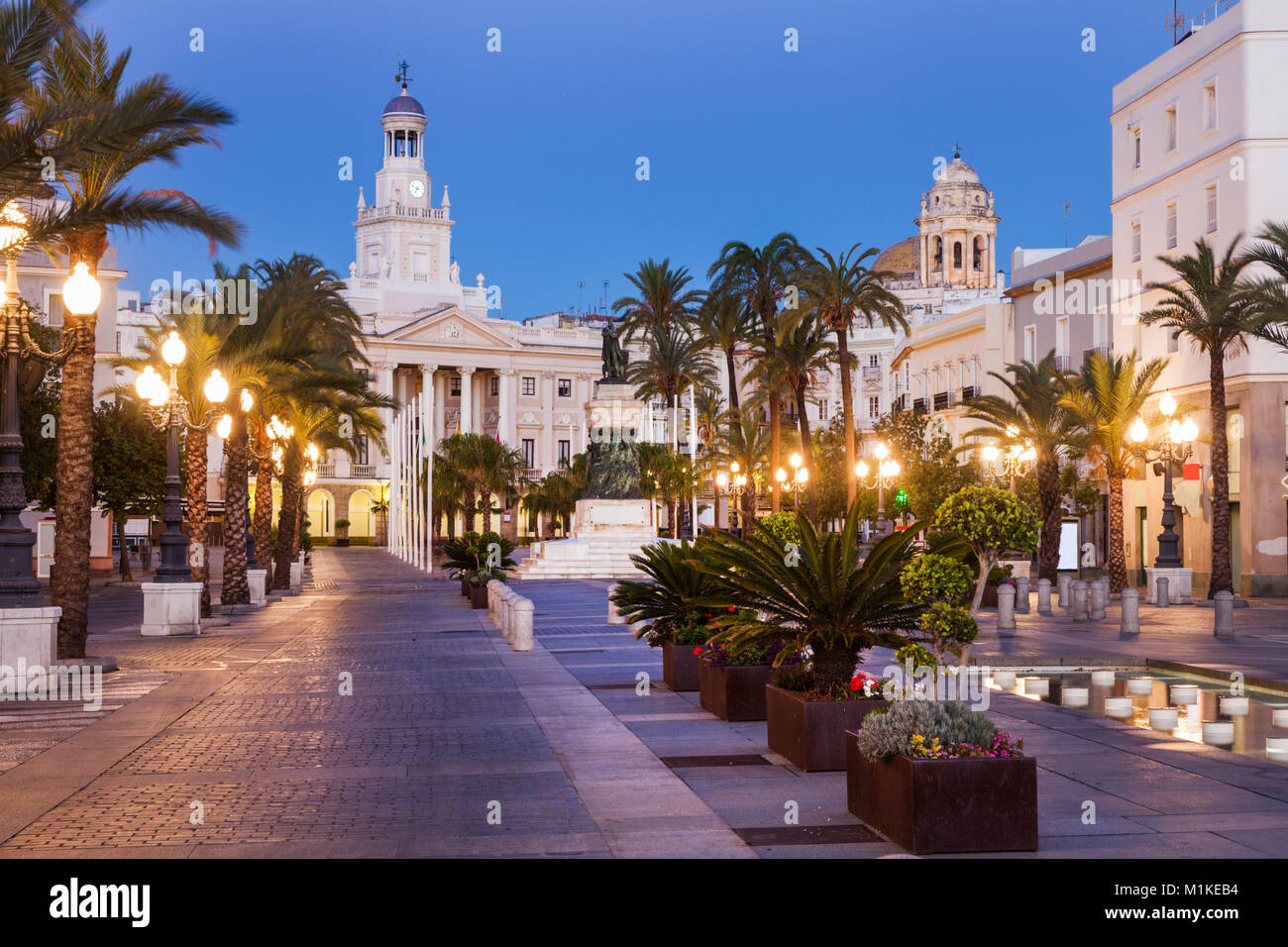 Cadiz city hi-res stock photography and images - Alamy