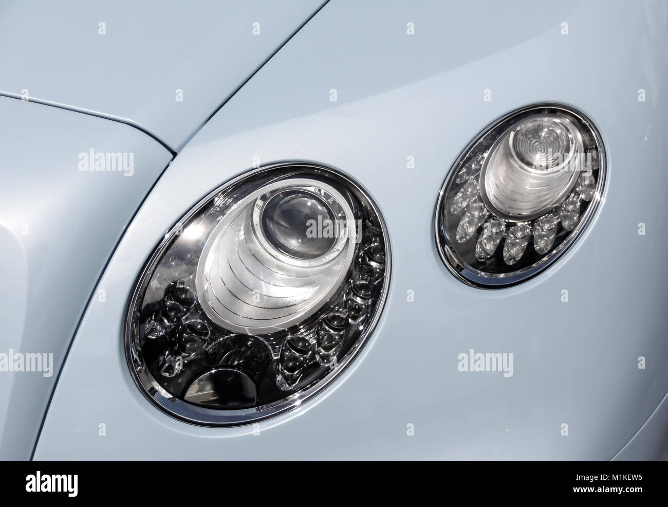 Circular headlights hi-res stock photography and images - Alamy