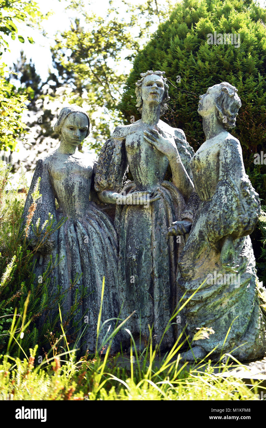 Bronte sisters statue hi-res stock photography and images - Alamy