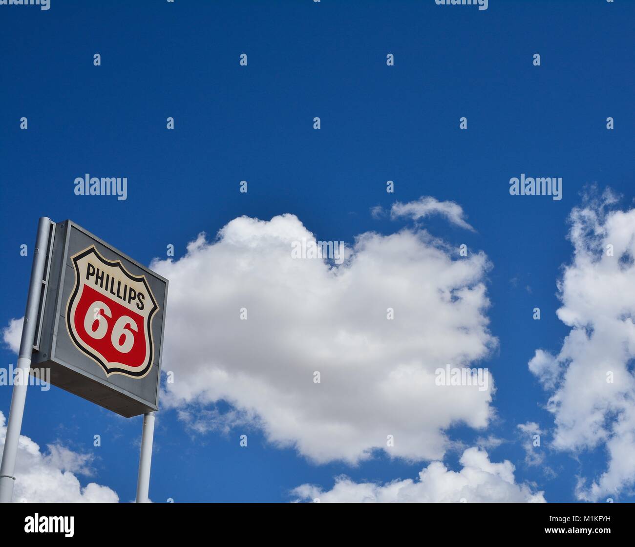 Gas station mexico hi-res stock photography and images - Alamy
