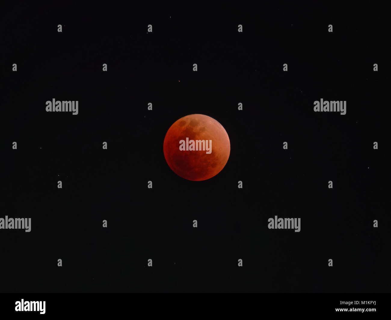 Super blood moon total lunar eclipse hi-res stock photography and ...