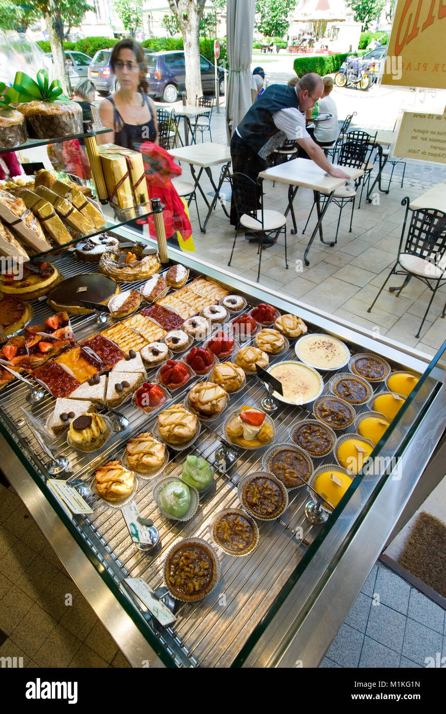 Window Display Cafe High Resolution Stock Photography and Images - Alamy