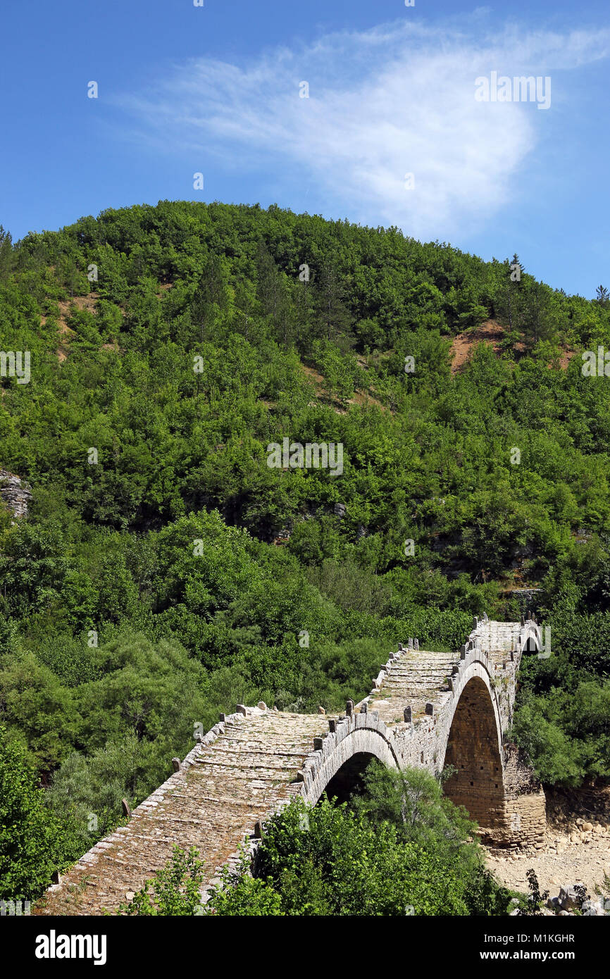 Triple arch bridge greece hi-res stock photography and images - Alamy