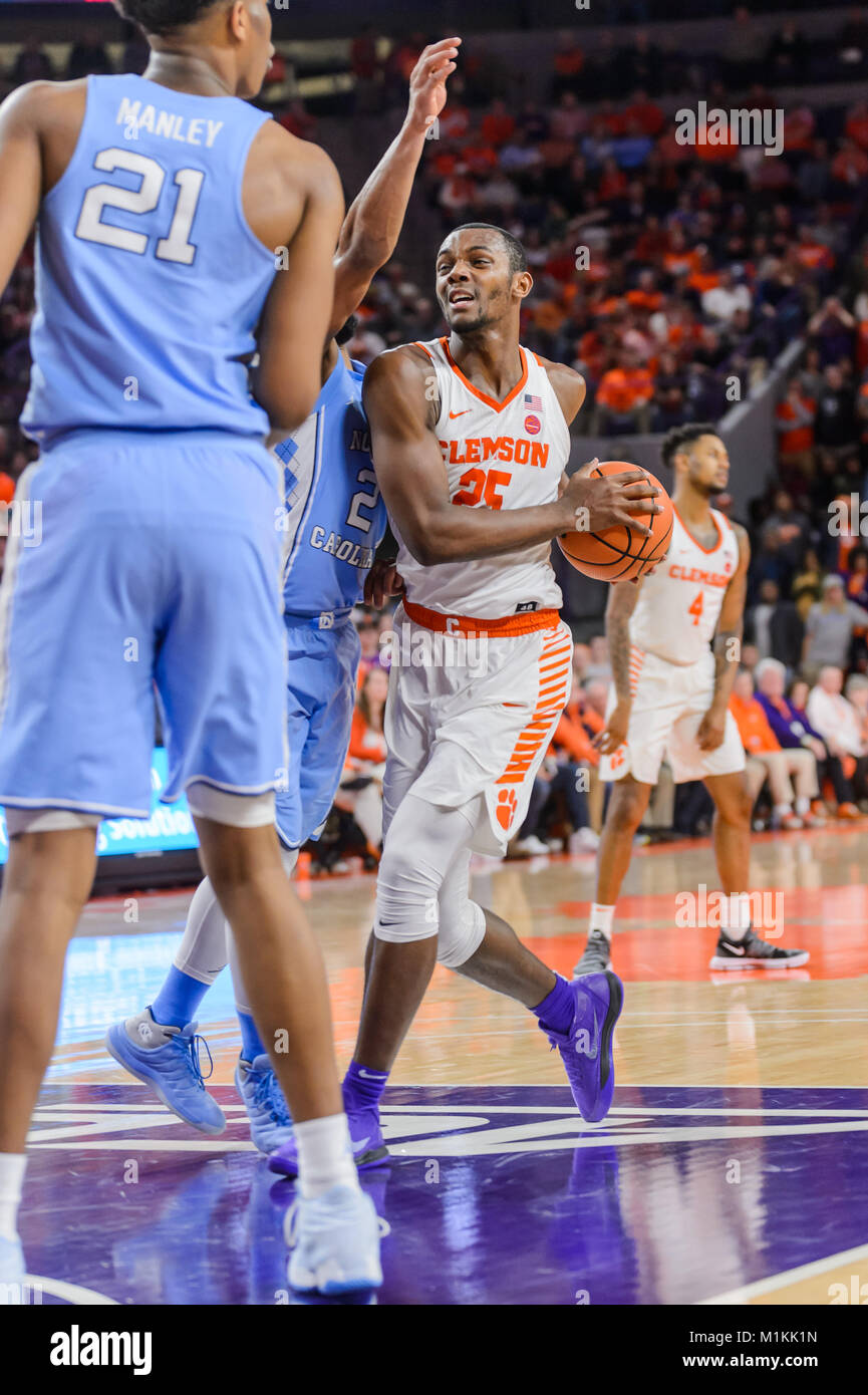 Clemson Tigers forward Aamir Simms (25) shoots a 3 pointer during 1st ...