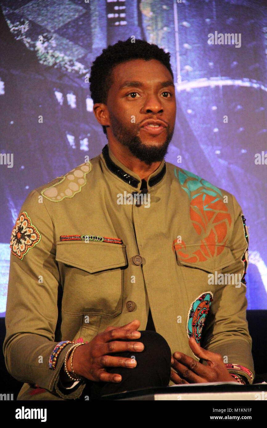 Black panther actor chadwick boseman hi-res stock photography and ...