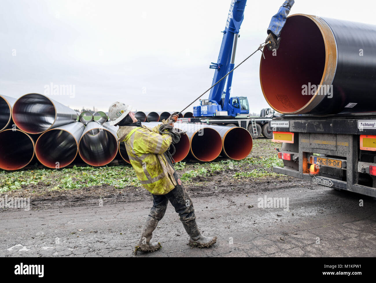 Steel pipes for the future gas pipeline "EUGAL" can be seen in Neureetz ...
