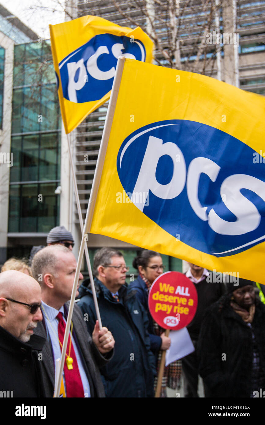London, UK. 31 January, 2018. Members of the PCS union protest outside ...