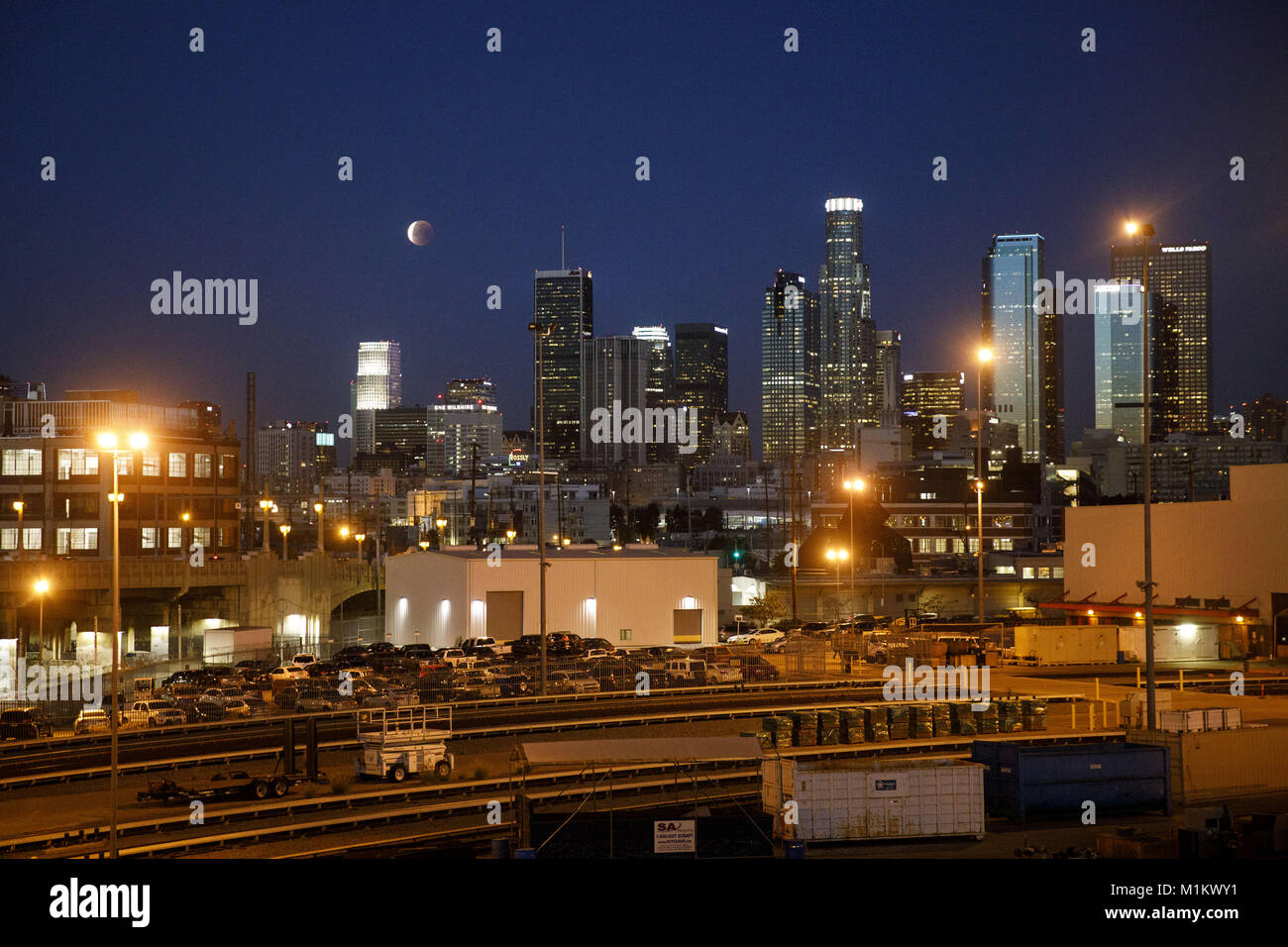 Blood moon in los angeles hi-res stock photography and images - Alamy