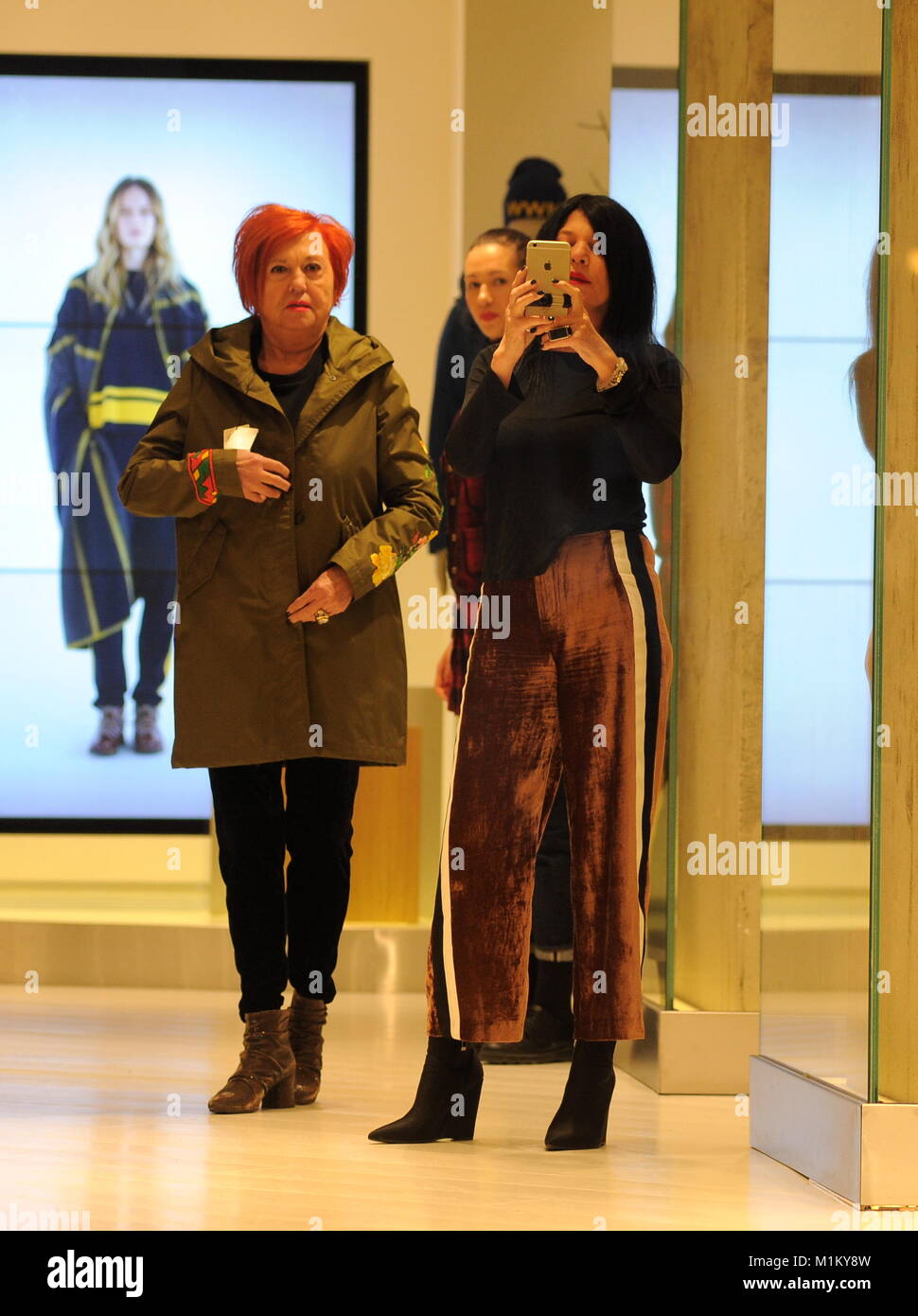 Milan, Wanna Marchi and daughter Stefania Nobile shopping in the center ...