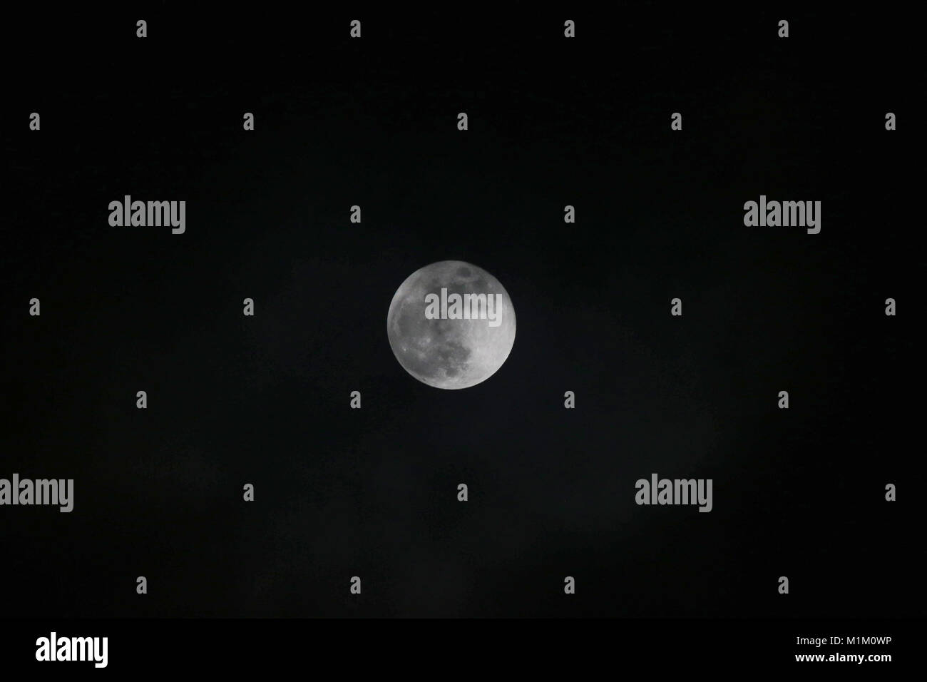 January full moon ireland hi-res stock photography and images - Alamy