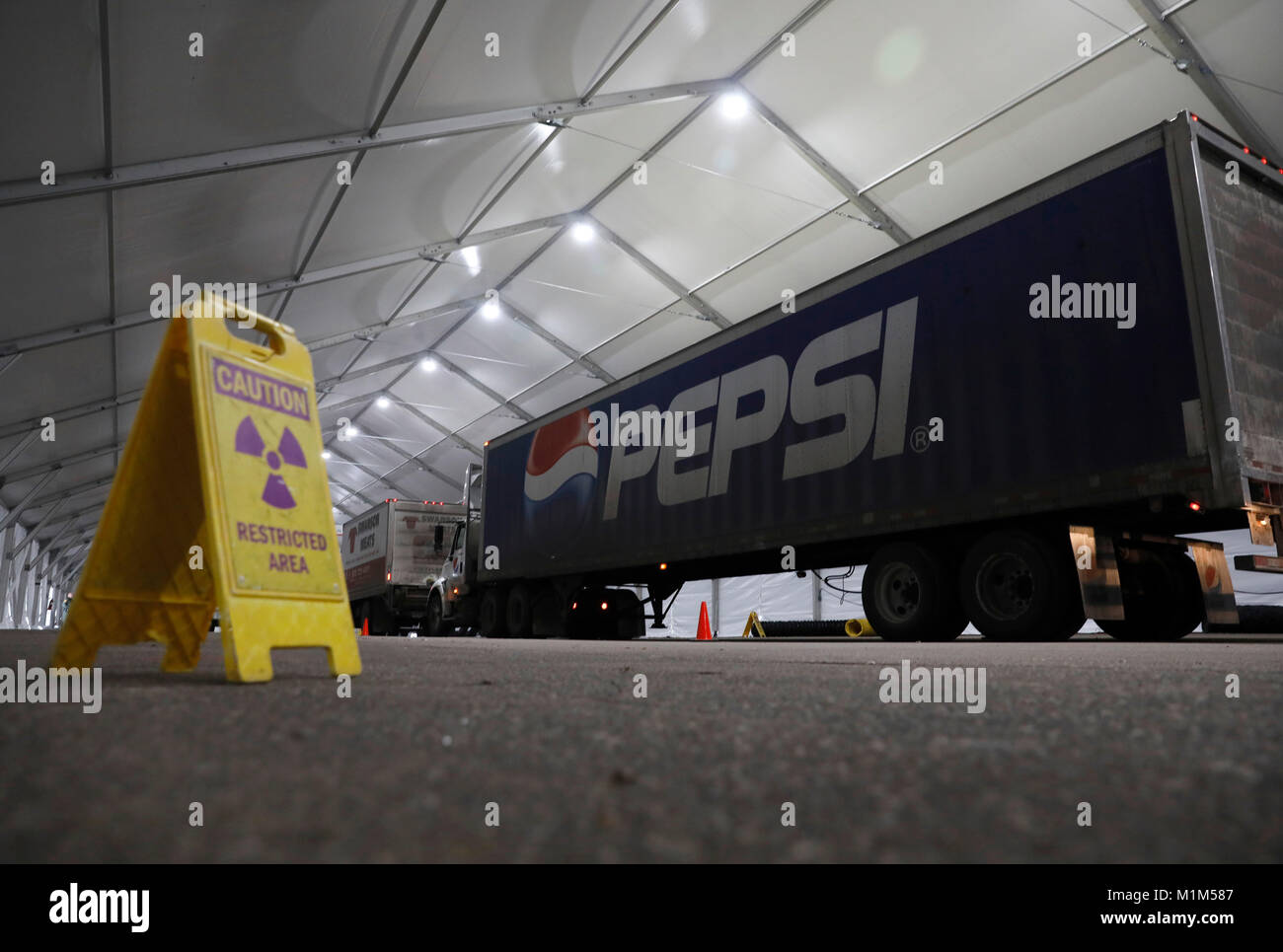 Non intrusive inspection hi-res stock photography and images - Alamy