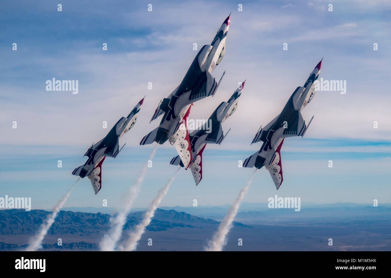 The Thunderbirds Diamond formation pilots transition during Line Break ...