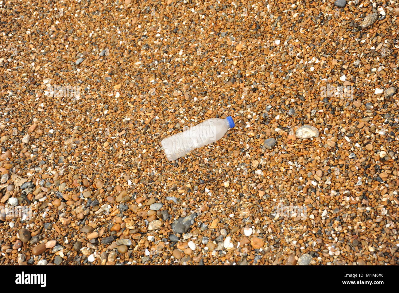 Plastic litter hi-res stock photography and images - Alamy