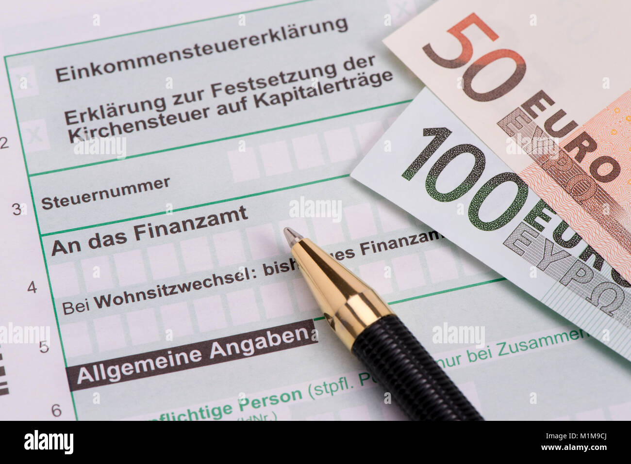 Einkommensteuererklarung hi-res stock photography and images - Alamy