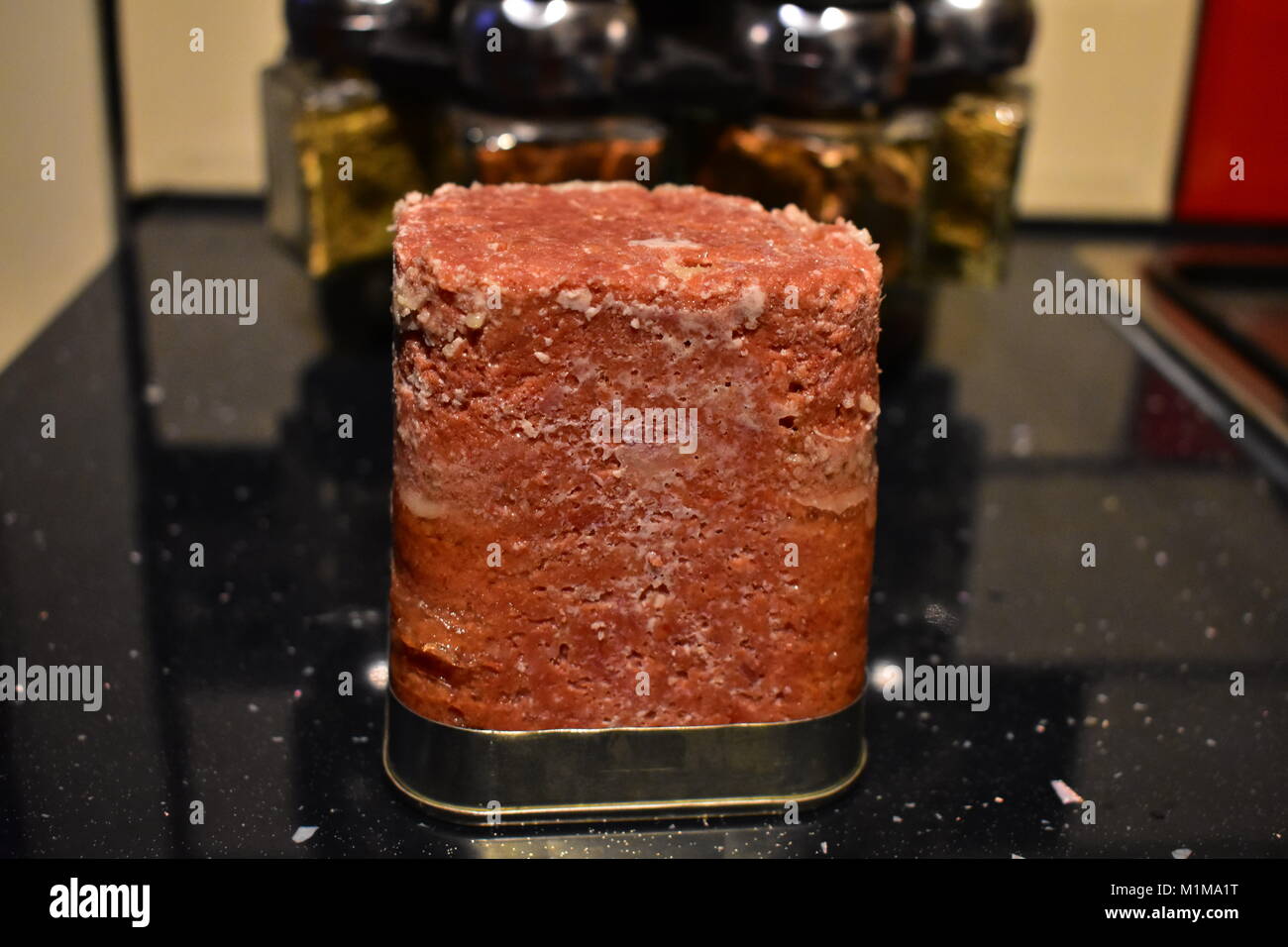 Corned beef tin hi-res stock photography and images - Alamy