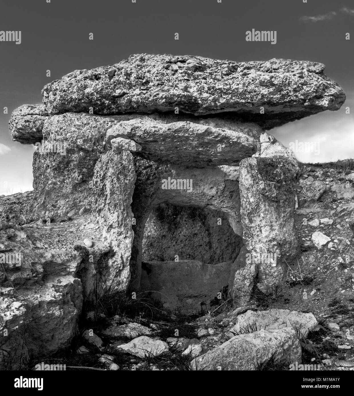 Dolmen Black and White Stock Photos & Images - Alamy