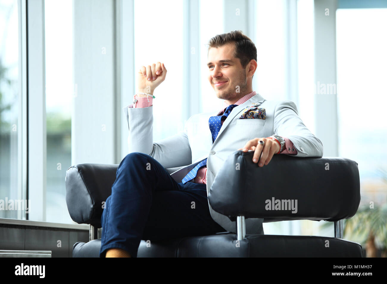 Stylish 30 man low shot hi-res stock photography and images - Alamy