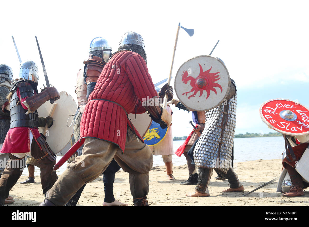 Viking battle hi-res stock photography and images - Alamy