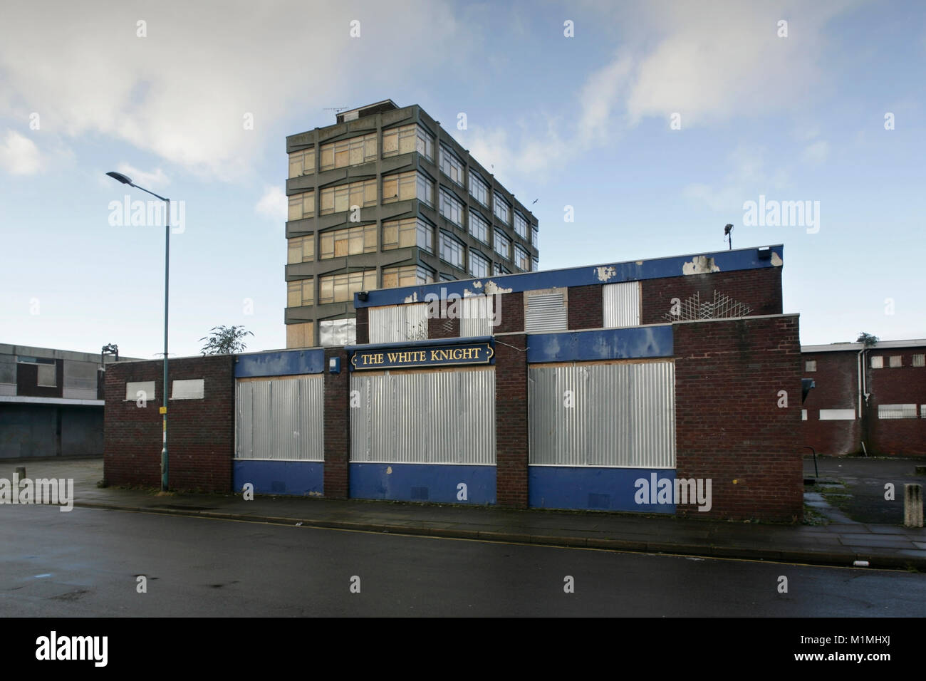 Dingy office hi-res stock photography and images - Alamy