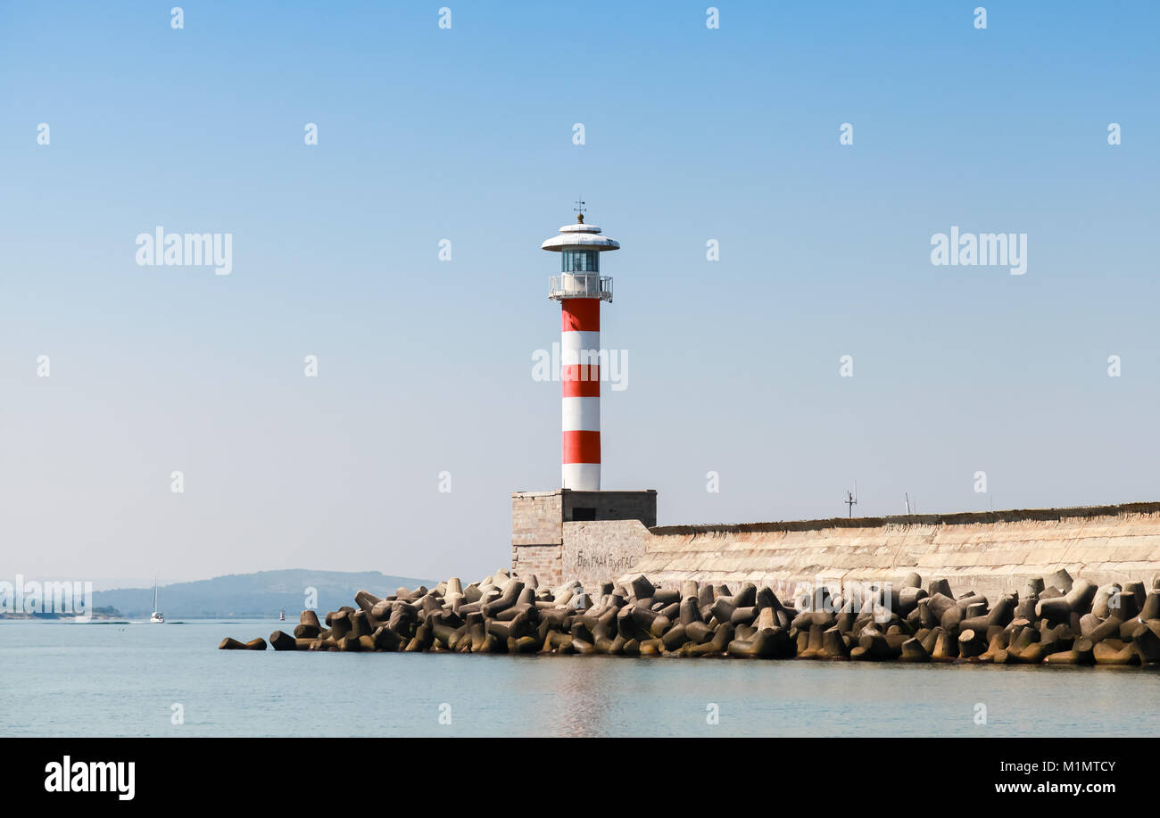 Black white striped lighthouse hi-res stock photography and images - Alamy