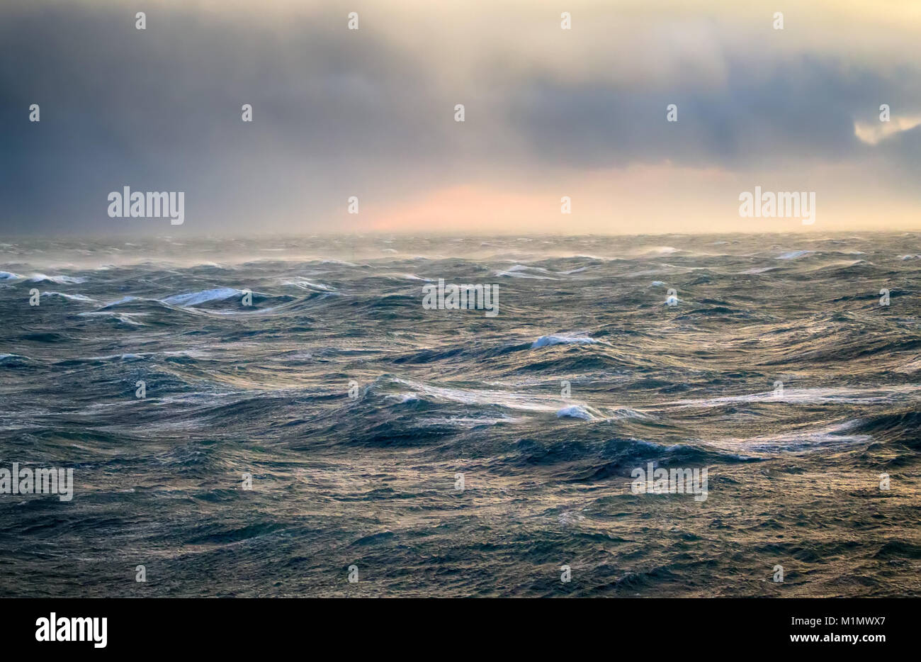 Katabatic wind hi-res stock photography and images - Alamy