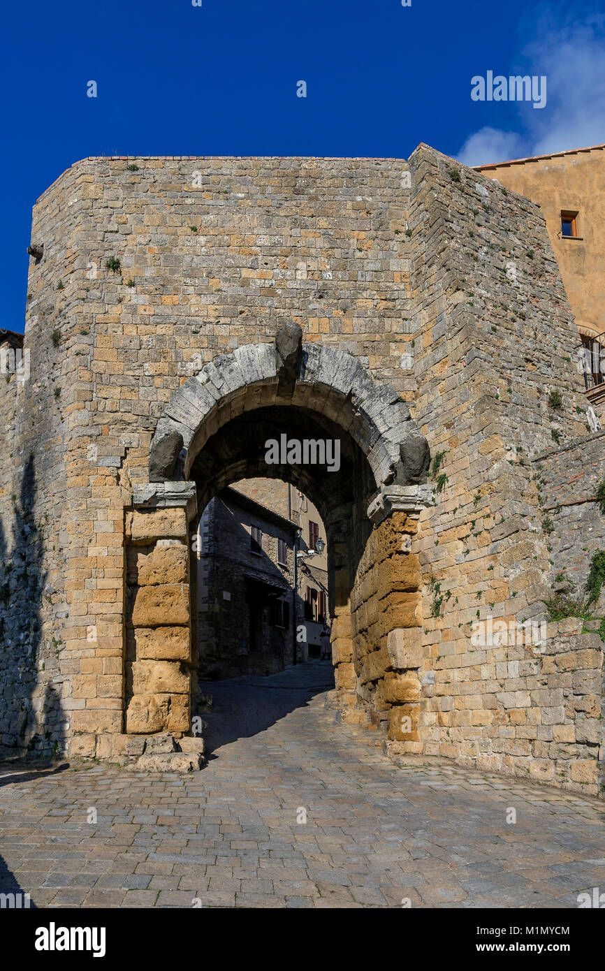 Pisa city gate hi-res stock photography and images - Alamy