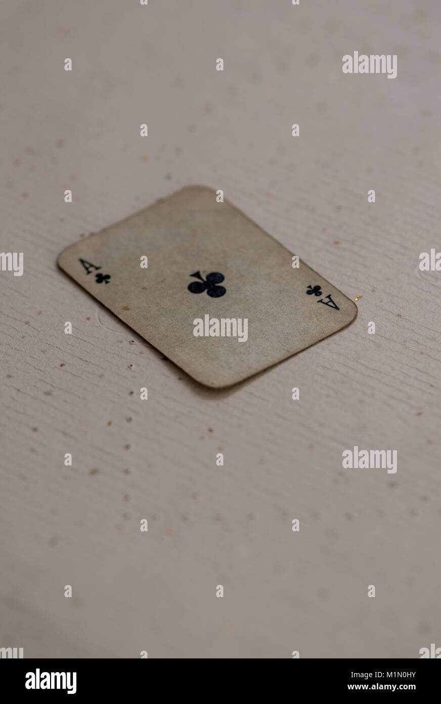 Still life image of old used playing cards Stock Photo - Alamy
