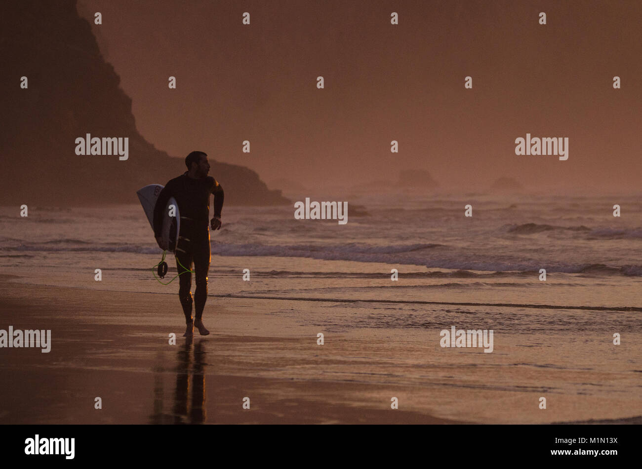 Portugal algarve sagres surfer hi-res stock photography and images - Alamy