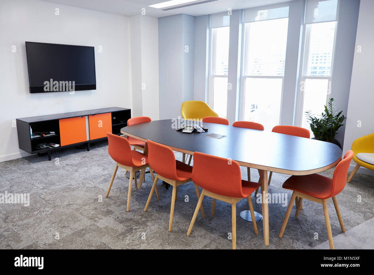 Empty boardroom at a modern business premises Stock Photo - Alamy