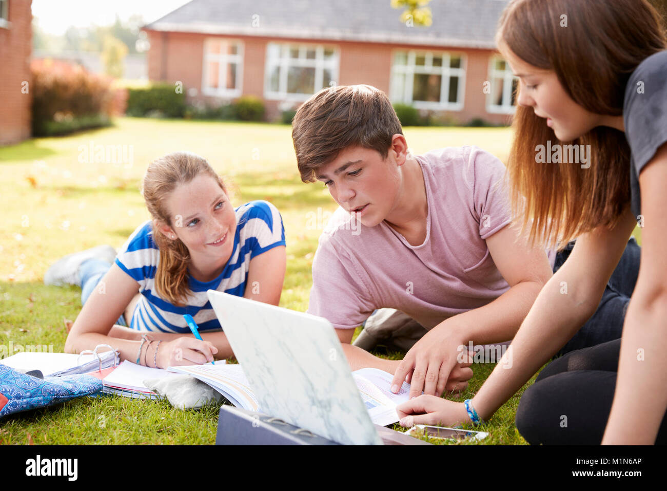 Working at computer outdoors uk hi-res stock photography and images - Alamy