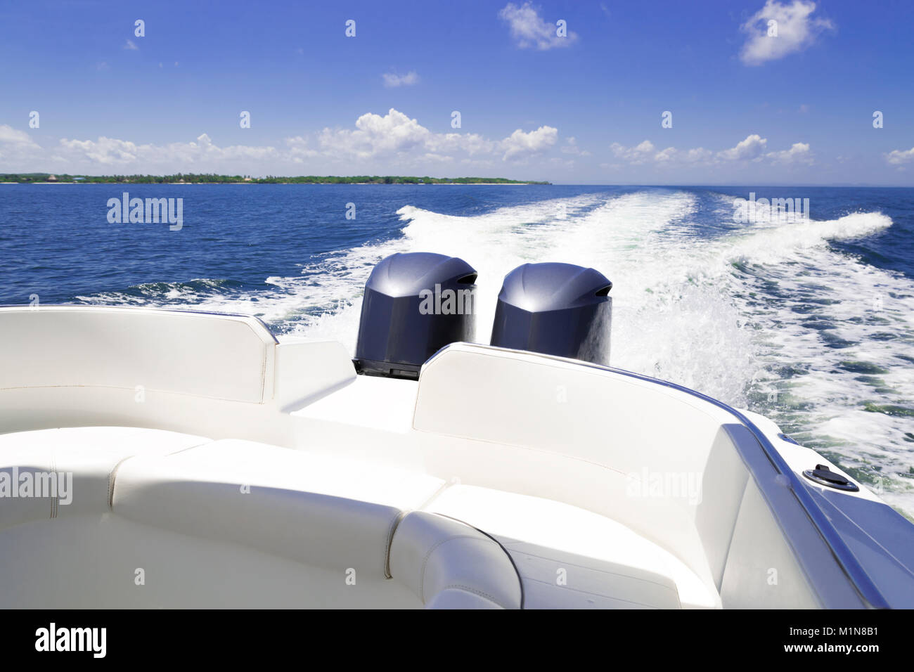 The waves from a high speed boat Stock Photo - Alamy