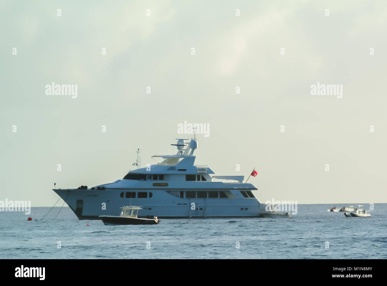 Simon Cowell's luxury yacht is moored in Barbados on New Year's Eve ...